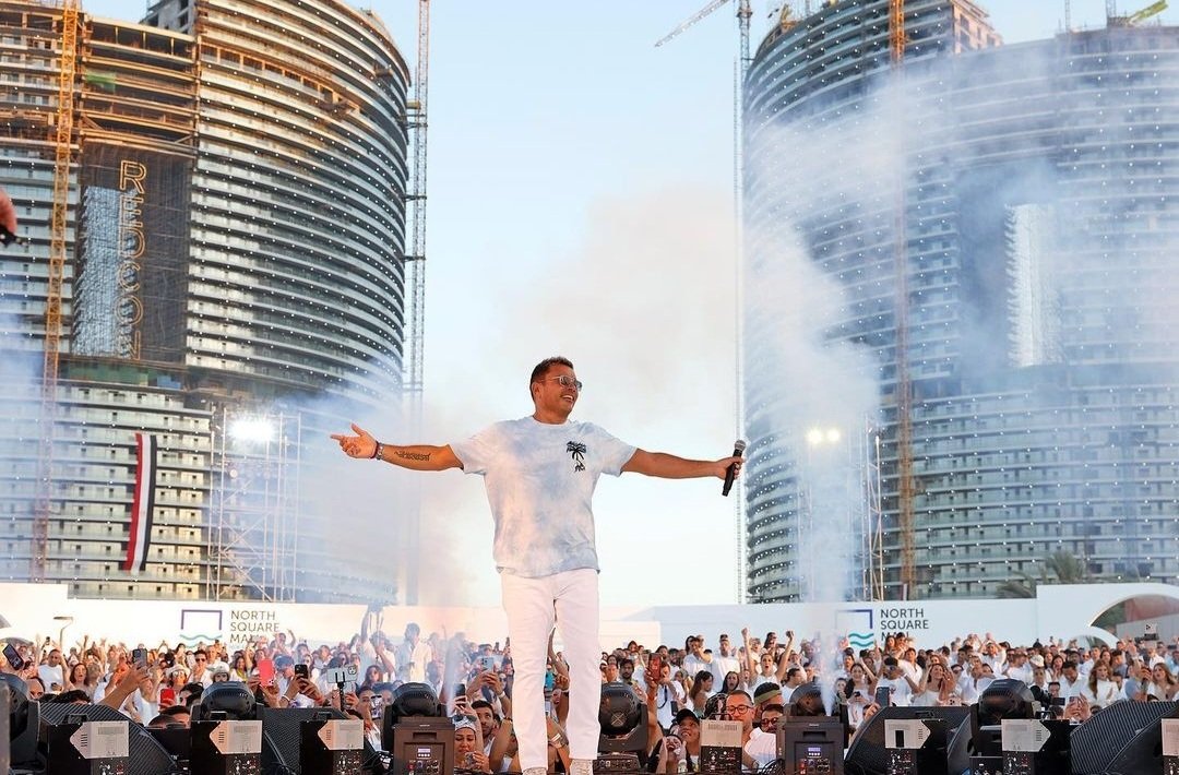 عمرو دياب و أولي حفلاته في الساحل الشمالي وإفتتاح North Square Mall New ...